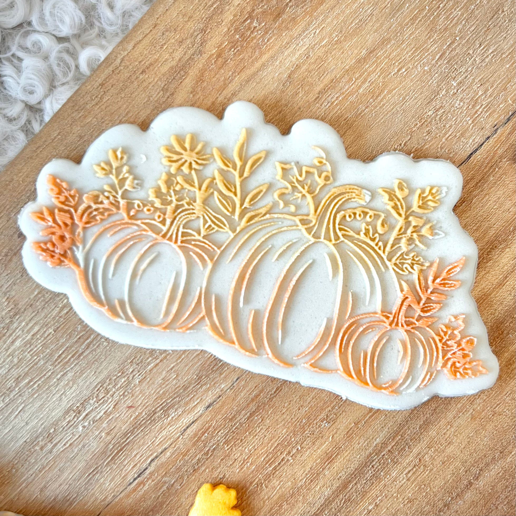 3 PUMPKINS - RAISED EMBOSSER – Bake Box Boutique